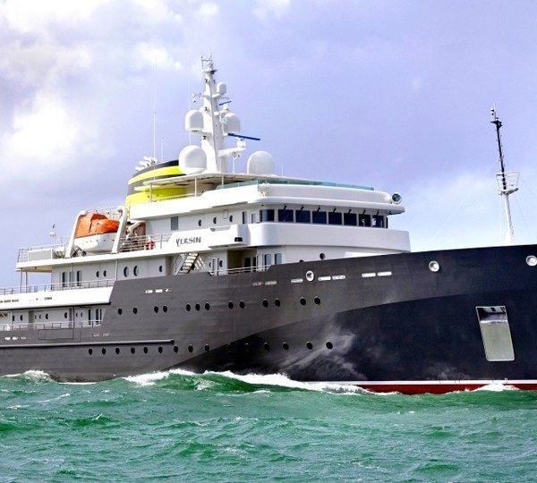 Yacht PI , Feadship | CHARTERWORLD Luxury Superyacht Charters